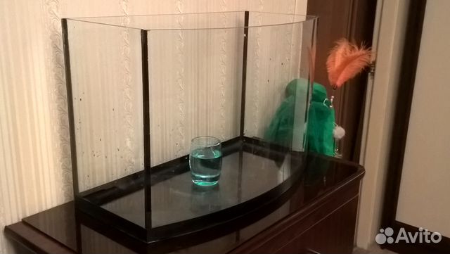 Аквариум панорамный Aquael 62 л течёт